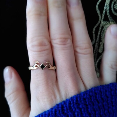 18k Gold Star Ring, Star Wedding Band, Engraved Ring, Solid Gold Ring ...