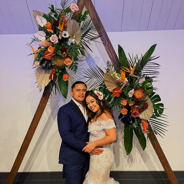 Wood Triangle Wedding Arch | Boho Wedding Triangle Arch | Modern ...