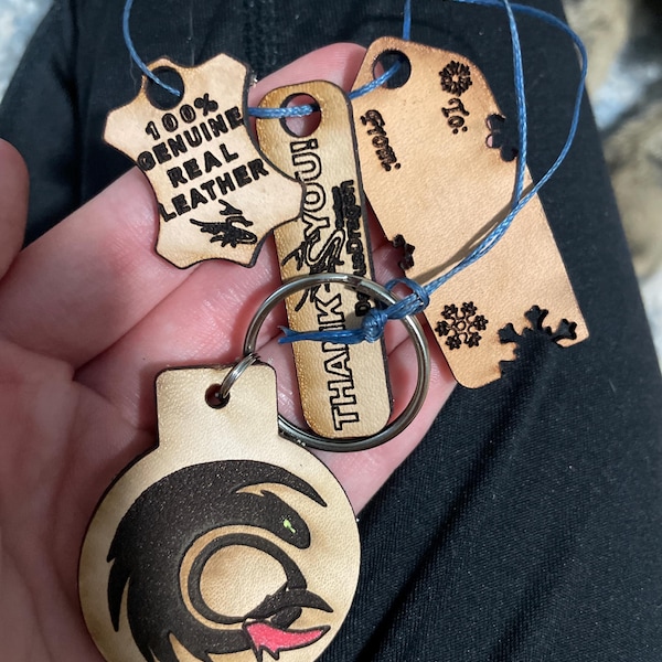 Leather Toothless Light Fury & Night Light Keychains and HTTYD Symbols ...