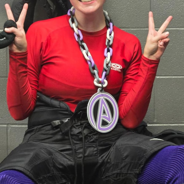 BIG CHAIN Sports Logo Necklace, Turn Over Chain, Player of the Game ...