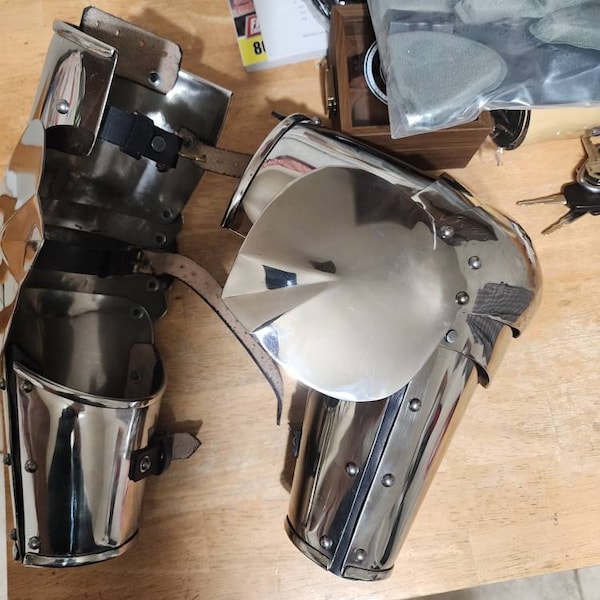 Hand Forged SCA Lion Head Shoulder Spaulder Pauldron Roman Gladiator ...