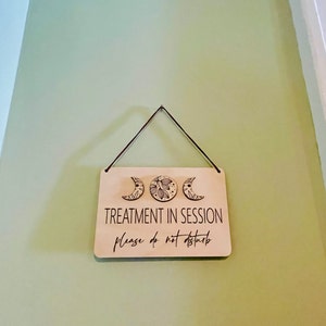 Engraved Please Do Not Disturb Sign Treatment in Session Sign in ...