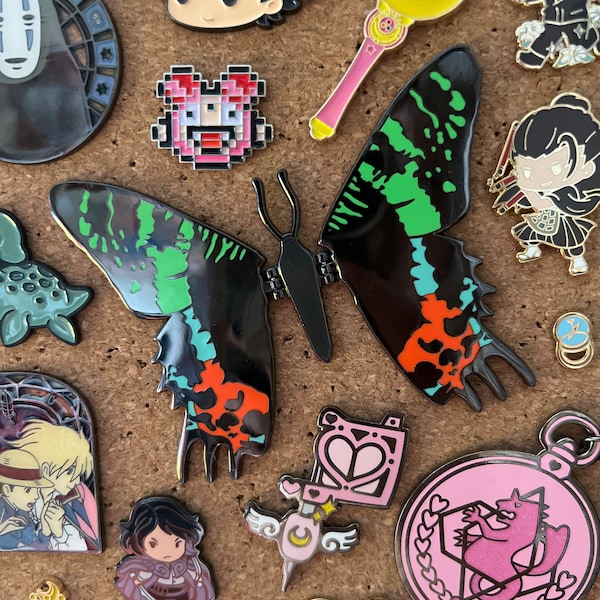 Sunset Moth Moving Wing Enamel Pin! - Etsy
