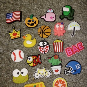 20pc600pcs Random Shoe Charms for Shoes / Wristband - Etsy