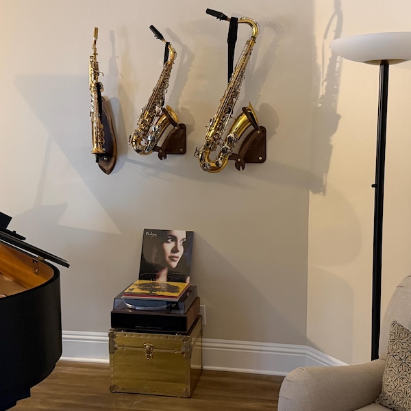 The Wall Hanger - Saxophone Wall Stand - Gift for Saxophonist Player ...