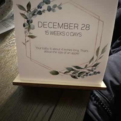 Custom Due Date Baby Countdown Calendar Pregnancy Gift for Expecting ...