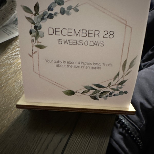 Custom Due Date Baby Countdown Calendar | Pregnancy Gift for Expecting ...