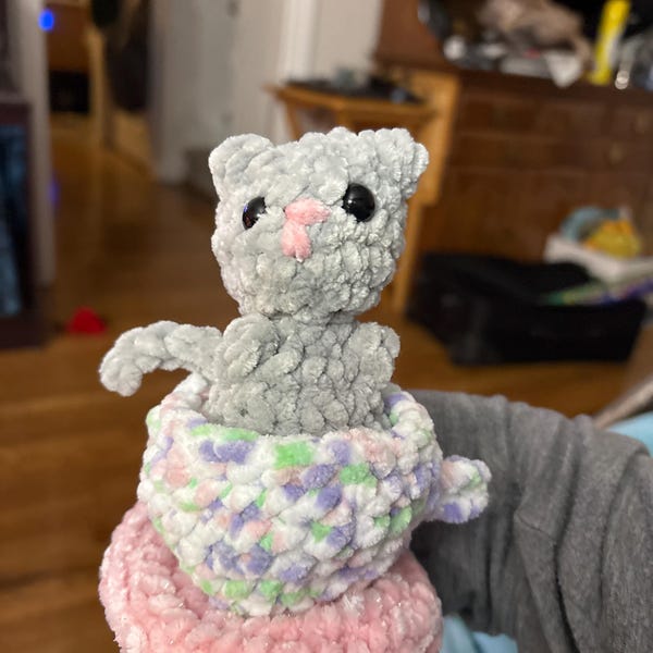 NO SEW!! Tabby Teacup Popping Desk Pal, PDF Pattern, Crochet Pop ...