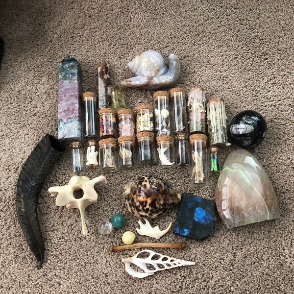 Crystal Mystery Box, Crystals, Fossils, Geode, Crystal Points, Crystal ...
