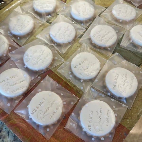 CUSTOM Names Mr and Mrs With Date Cookie Biscuit Stamp Fondant Cake ...