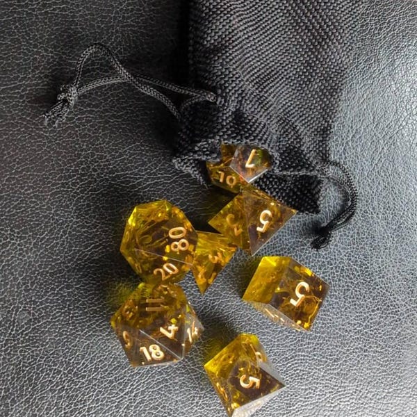 Massy Rock Moss, Real Moss, Green Polyhedral Sharp Edge Dnd Gem Dice ...