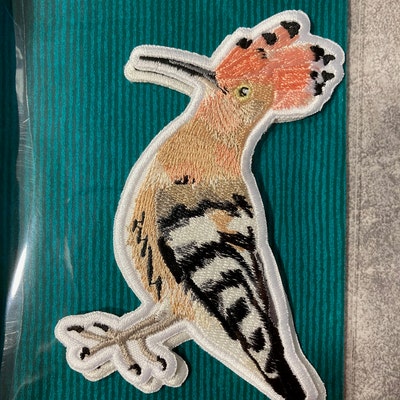Eurasian Hoopoe Embroidered Patch, Realistic Bird Iron on Patch ...