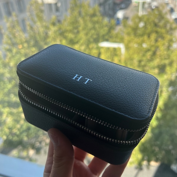 Personalised Leather Travel Watch Case | Genuine Leather, Gifts for Him ...