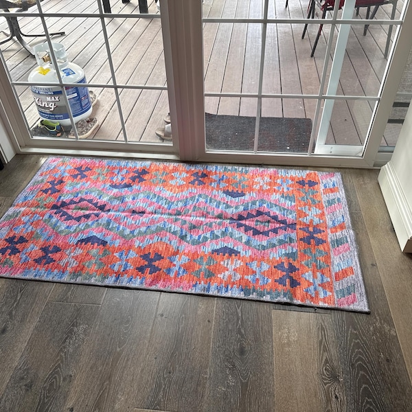 Rug Style Table Runner, Pink Table Runner, Table Runner for Dining Room ...