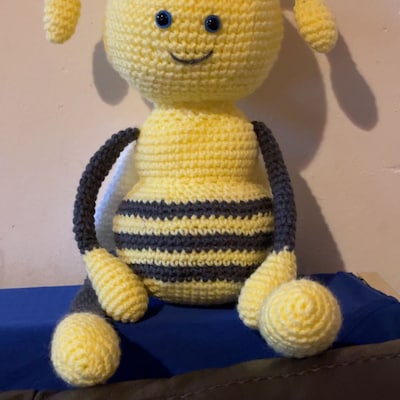 Easy Pattern Crochet Bee With Long Legs Bumblebee Amigurumi Pattern PDF ...