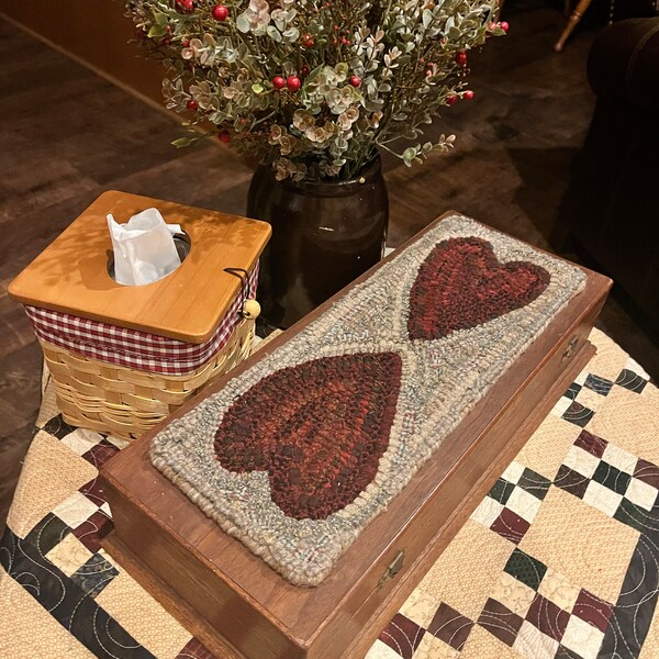 Blue and Tan Primitive Style Hooked Rug Runner Rabbit Pair in Stoneware ...