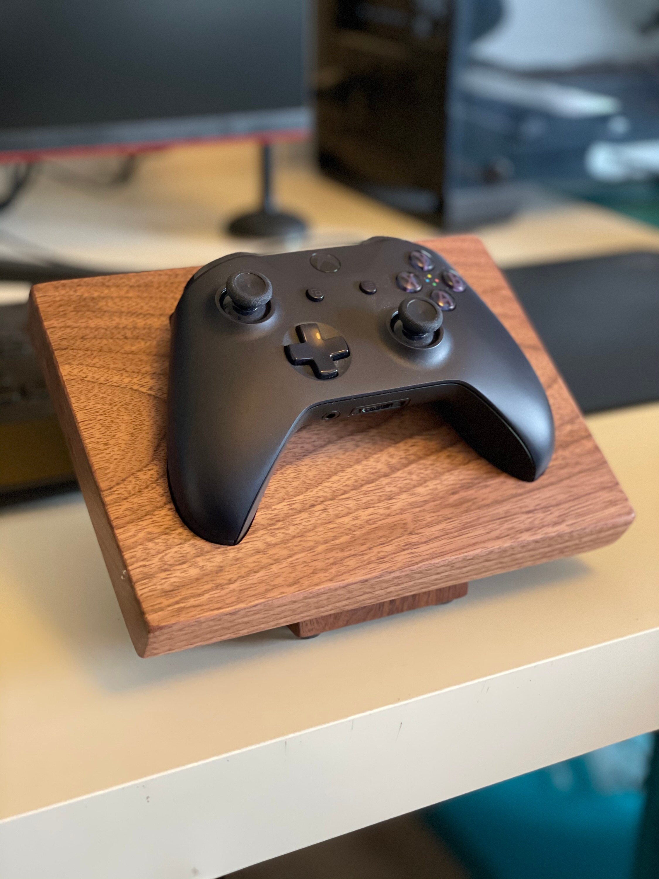 Xbox Controller Holder Holds 1