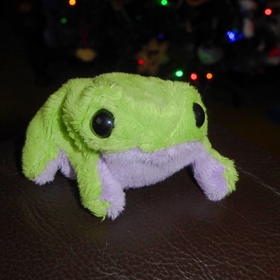 Made to Order Frog Beanie Plush Collectable by Froogandboog - Etsy