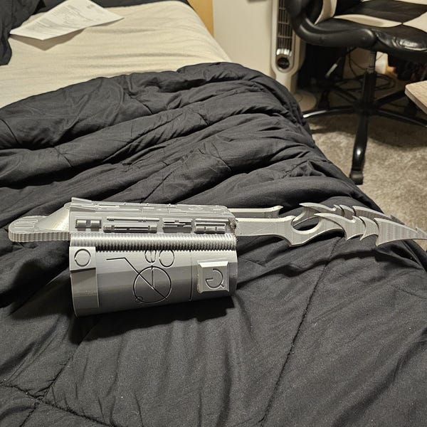 Predator Gauntlet Forearm - Bomb Selfdestruction Cummunicator (3D ...