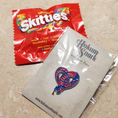 Aromantic Asexual Pride Noodle Heart-shaped Snake Enamel Pin - Etsy