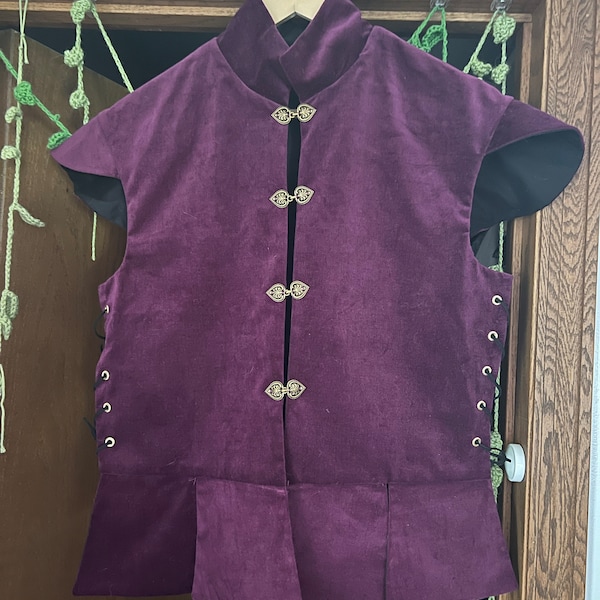 PDF MEDIUM Mens Renaissance Side Tie Doublet Vest With Tabs Collar ...