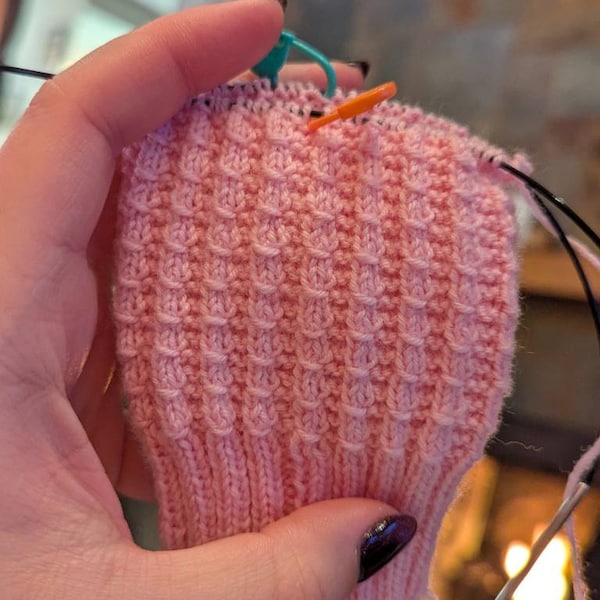 Timeless Arrows Socks Knitting Pattern - PDF Pattern - by Crazy Sock ...