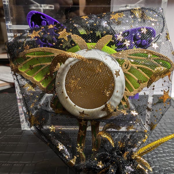 Luna Moth Spider Hide - Etsy