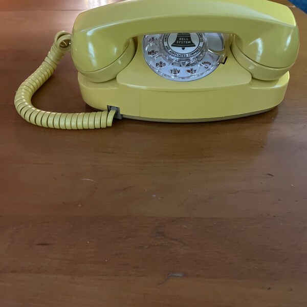 Restored Vintage Western Electric Model 500 Rotary (pulse) Dial Green ...
