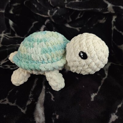 Daisy Purple Turtle No Sew Crochet Pattern, No Sew Amigurumi Crochet ...