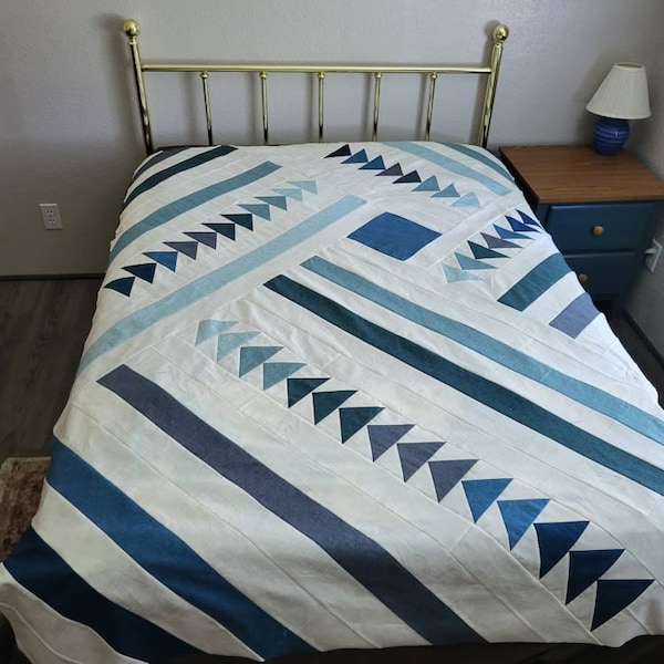 Pathways 2023 King Grey-blue Colourway Quilt Pattern, Contemporary ...