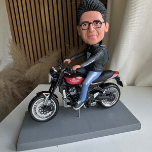 Custom Bobblehead on Motorcycle, Custom Racing Motorcycle Bobblehead ...