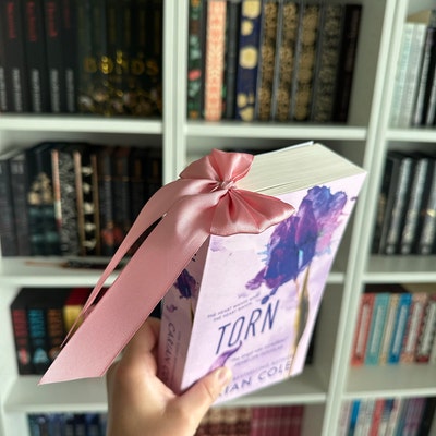 Strawberry Chain Bookmark, Hook Bookmark, Book Lover Gift Idea, Gold ...