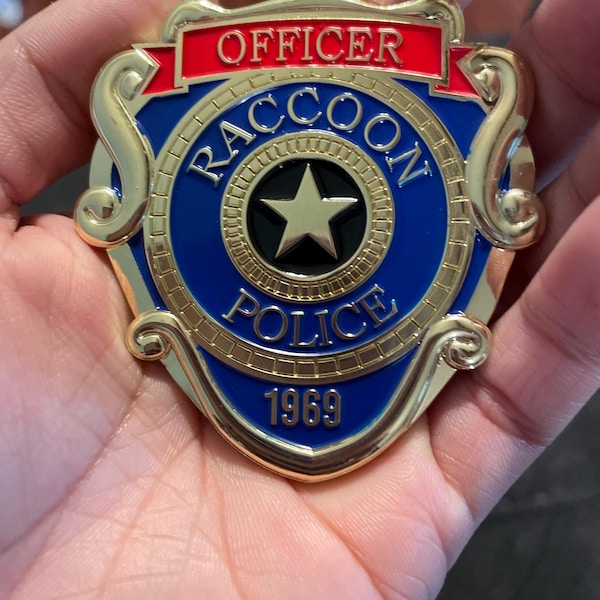 Raccoon City R.P.D. Red Banner Metal Costume/cosplay Badge (66mm X 63mm ...