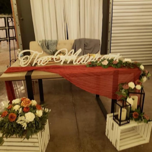 Custom Last Name Sign / Wooden Family Sign / Wedding Centerpiece ...