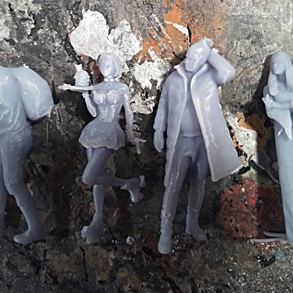 1:64 Miniature Human Figures Resin / Unpainted Great for Dioramas / Hot ...