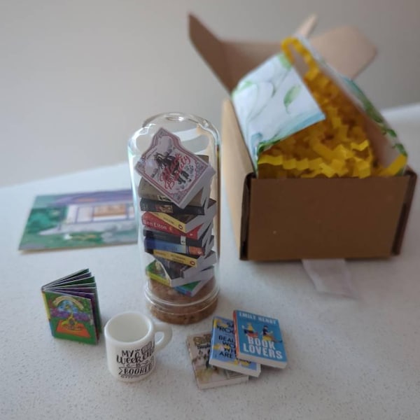 Book Nook Library Diorama Bookend Bookshelf Insert With Blue Bookcase ...