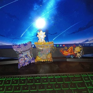 FNAF Daycare Attendant Keychain Sun Moon Candy Bag Charm Sundrop ...