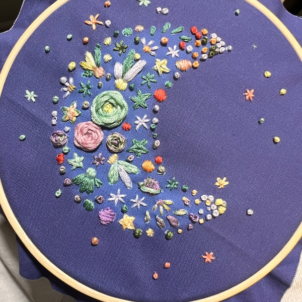Floral Crescent Moon Hand Embroidery Sampler, DIY Sampler, Celestial ...