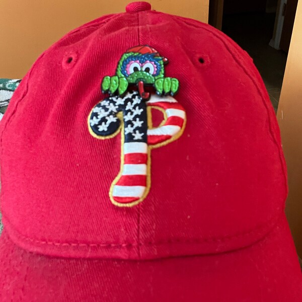 Peeping Phanatic Pin - Philadelphia Phillies, the Phanatic - Etsy