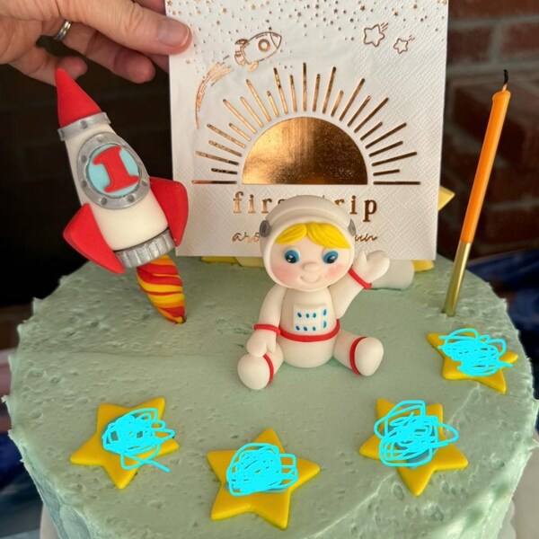 Personalised Solar System Cake Toppers, Planets, Rocket and Astronaut ...