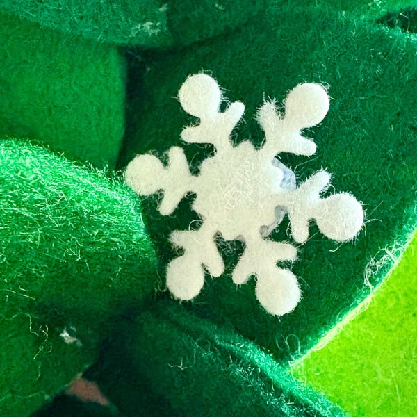Twisted Log Cabin Snowflake Table Centrepiece Pattern, Table Runner ...