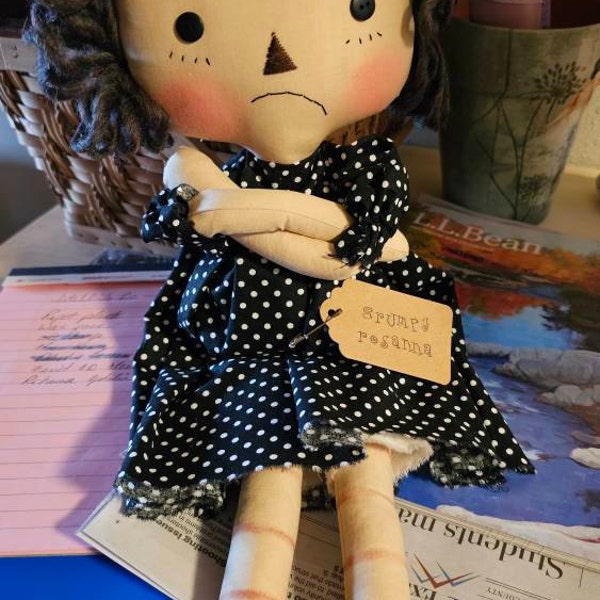 Primitive Bunny Cloth Doll Pattern, Primitive Grungy Bunnies Pattern ...