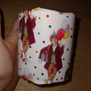Bilbo Baggins Wrapping Paper, Wrapping Paper, Lord of the Rings, Quirky ...