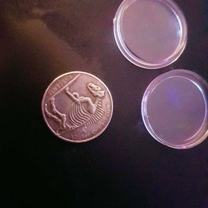 Moving Coin Gold Scarab Beetle Roman Booteen Style Wings Open Gold Egg ...