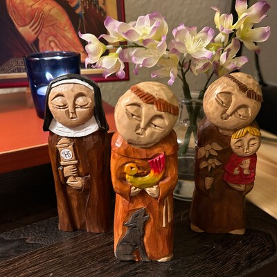 JESUS RESURRECTED Handcrafted Wooden Sculpture - Etsy