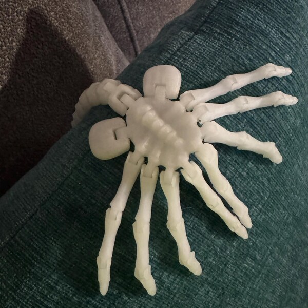 3D Printed Alien Movie Facehugger - Articulated - Etsy