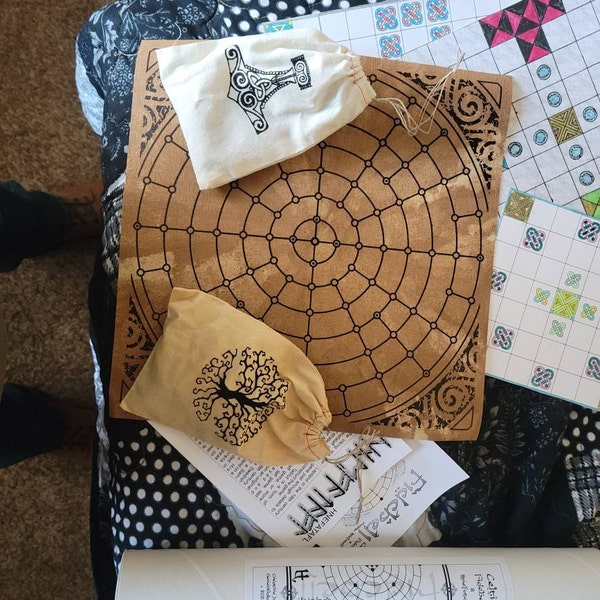 VIKING TAFL GAMES Five Tafl (hnefatafl) Games on One Board and Choose ...