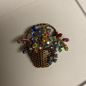 BROOCH LOCK Holds Your Clasp in Place and Along With the Pin Anchor ...