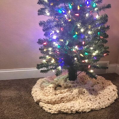 Snow Flurry Tree Skirt Crochet Pattern, Farmhouse Decor, Tree Scarf ...
