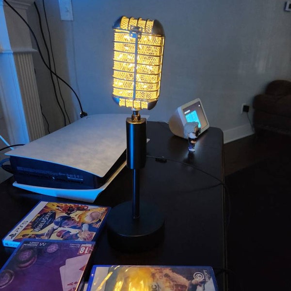 Illuminated Retro Microphone Lamp Metal Home Decor Vintage Microphone ...